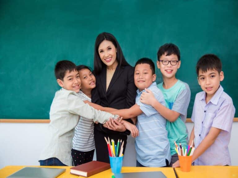 How to Become a Teacher in Malaysia | YEC